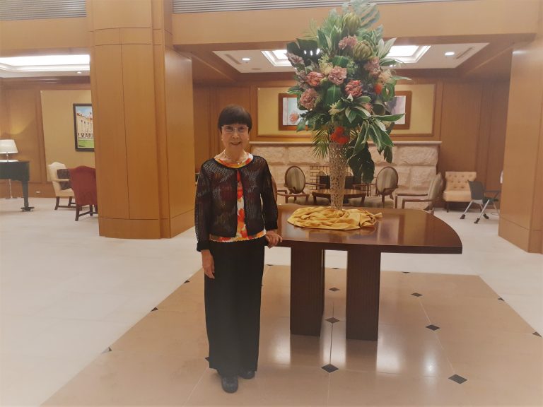 エレガリオ神戸 ご入居者インタビュー ~栄養計算された美味しいお食事~ 【エレガリオ神戸】神戸市内の介護付き有料老人ホーム